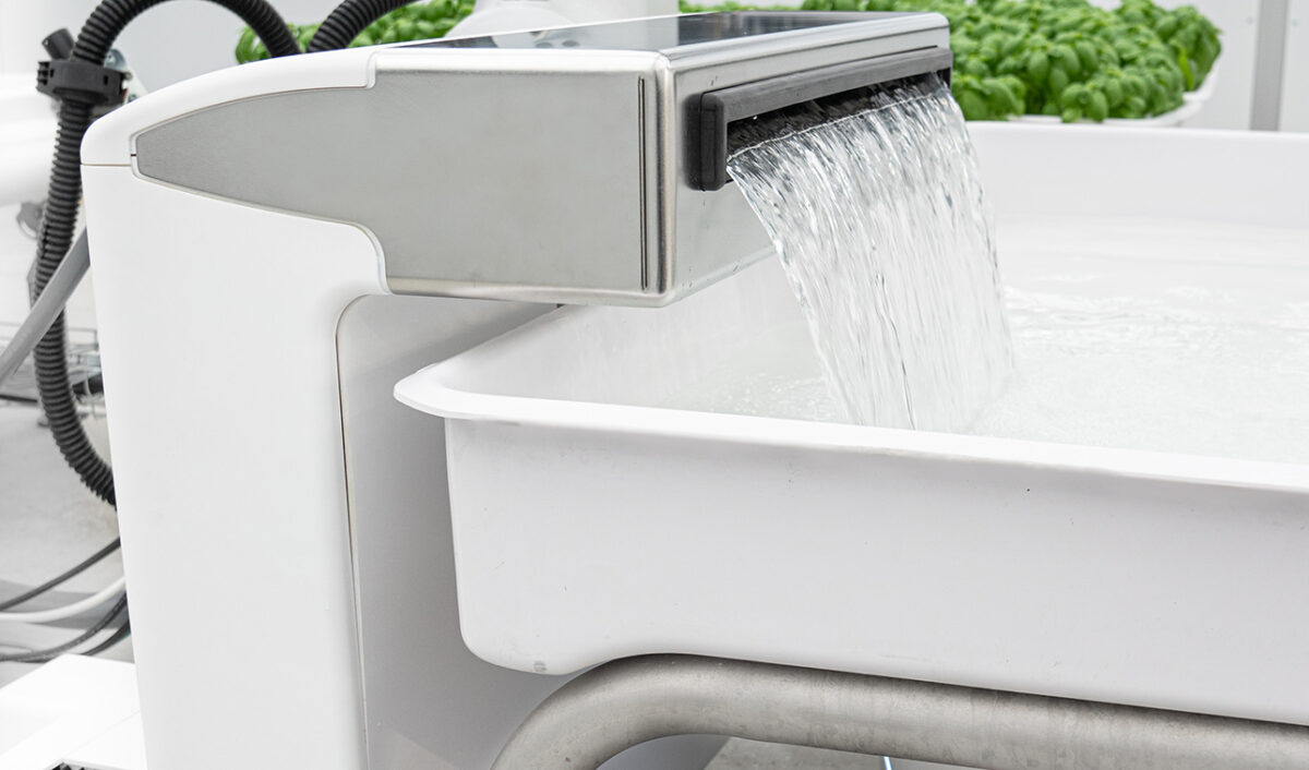 Iron Ox's autonomous 'Grover' gets a new robot companion called 'Phil ...