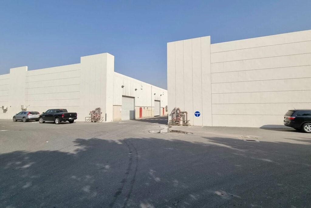 Production under way at first Dubai vertical farm to utilise iFarm ...